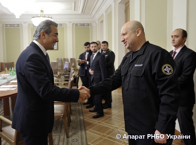 24 жовтня О.Турчинов провів зустріч з головою Підсекретаріату з питань ...